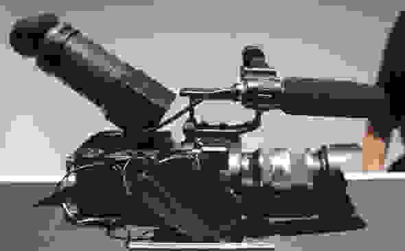 Sony NEX-FS700 First Impressions Review - Reviewed