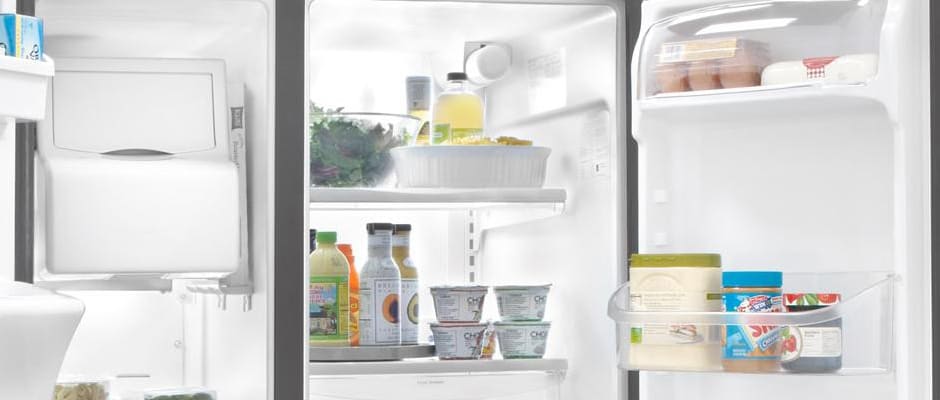 Frigidaire Gallery FGUS2642LF 26 cu. ft. Side-By-Side Refrigerator ...