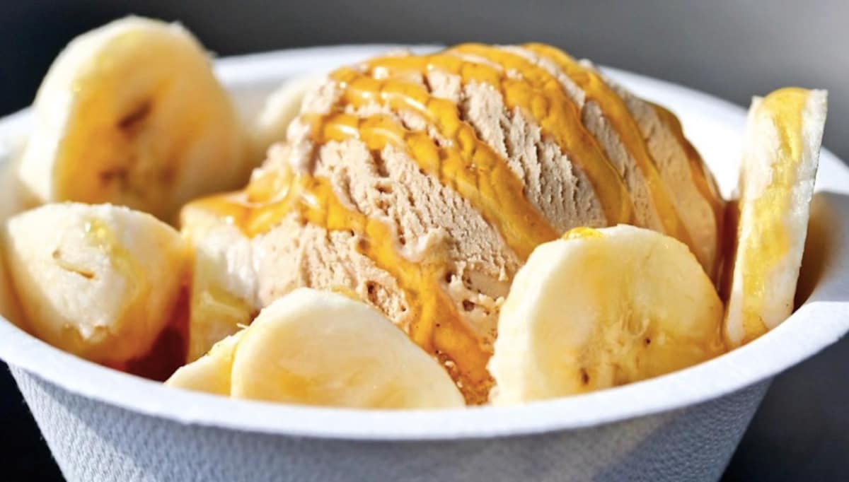 This boozy sundae is just what the internet needed right now - Reviewed