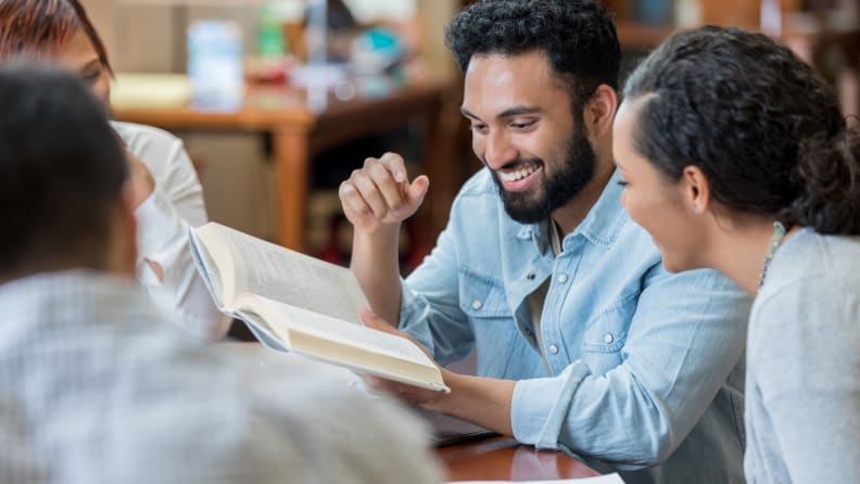 How to start a book club in 6 easy steps - Reviewed