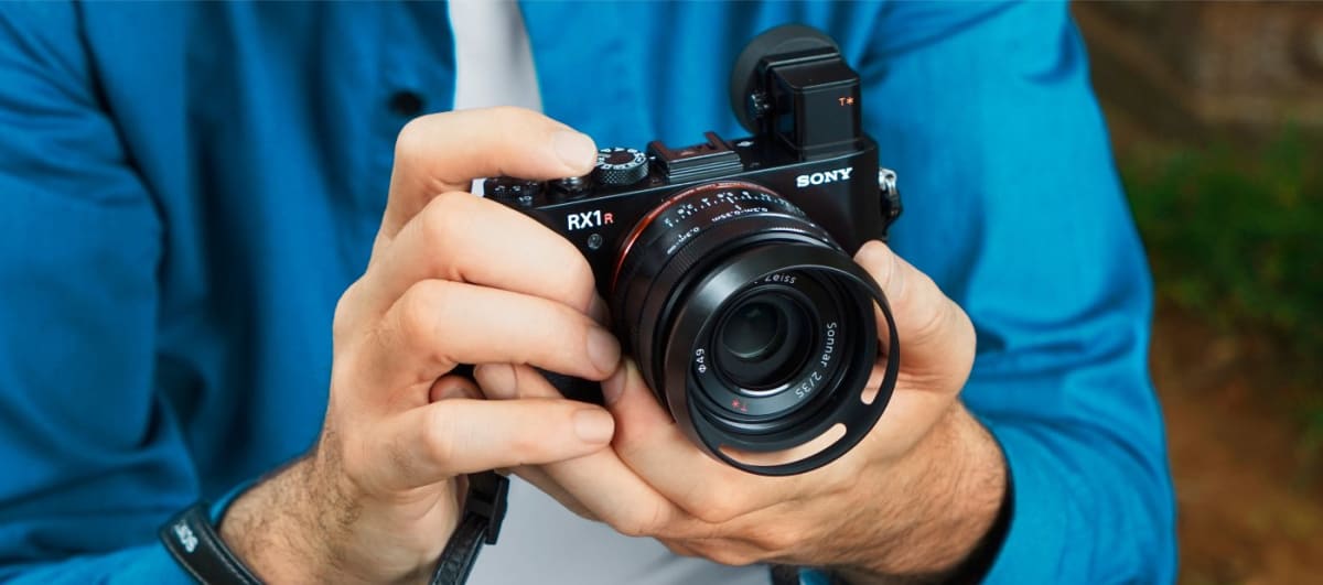 Sony Puts 42 Megapixels in Your Pocket With the RX1R II - Reviewed