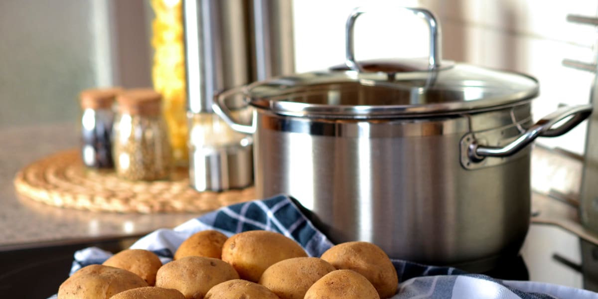 Deals on a cookware set - Reviewed