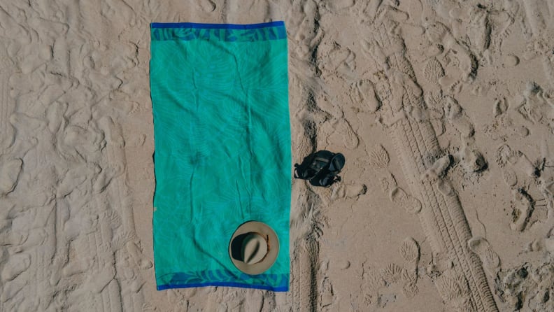 6 Best Beach Towels of 2022 - Reviewed