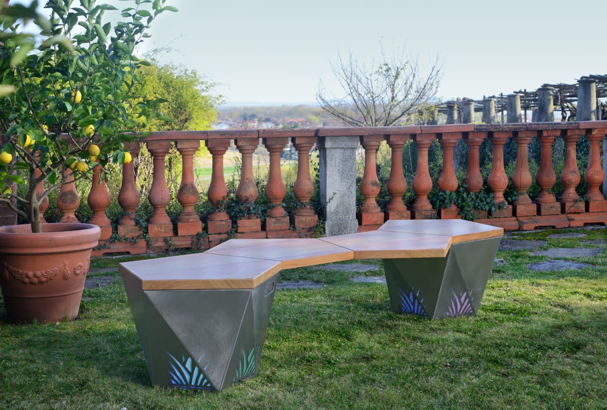 This Smart Park Bench Helps Communities Grow - Reviewed