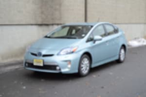 Toyota 2012 Prius Plug In Hybrid Advanced - Reviewed